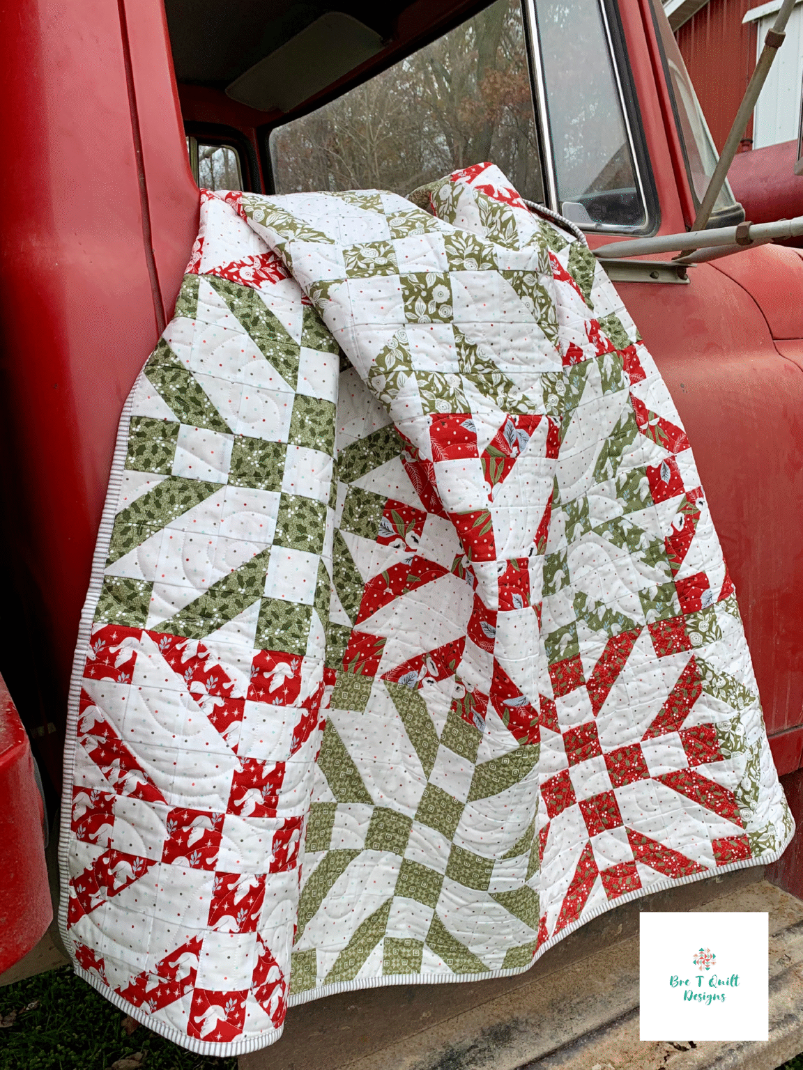 My New Favorite Christmas Quilt Pattern: Piecing Together the Adelyn ...