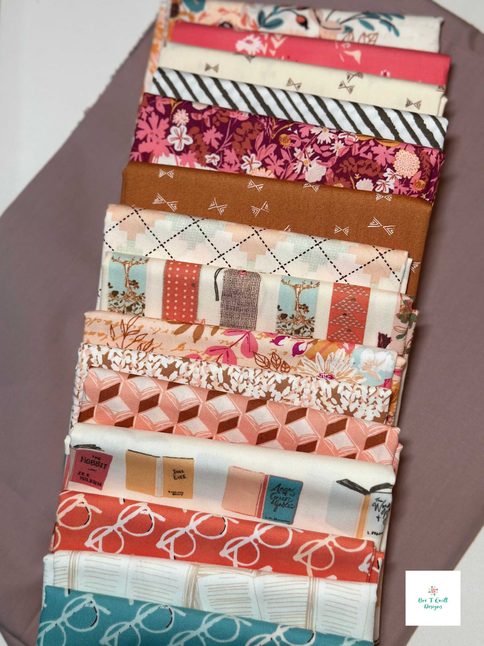 How to Sew a Cozy Literary Themed Quilt with "Bookish" Fabrics - Bre T ...